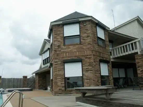 Roll Up Shutters - Glassessential