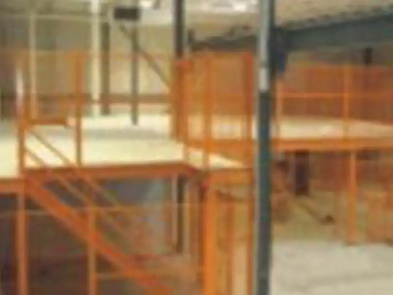 Storage Mezzanine - Glassessential